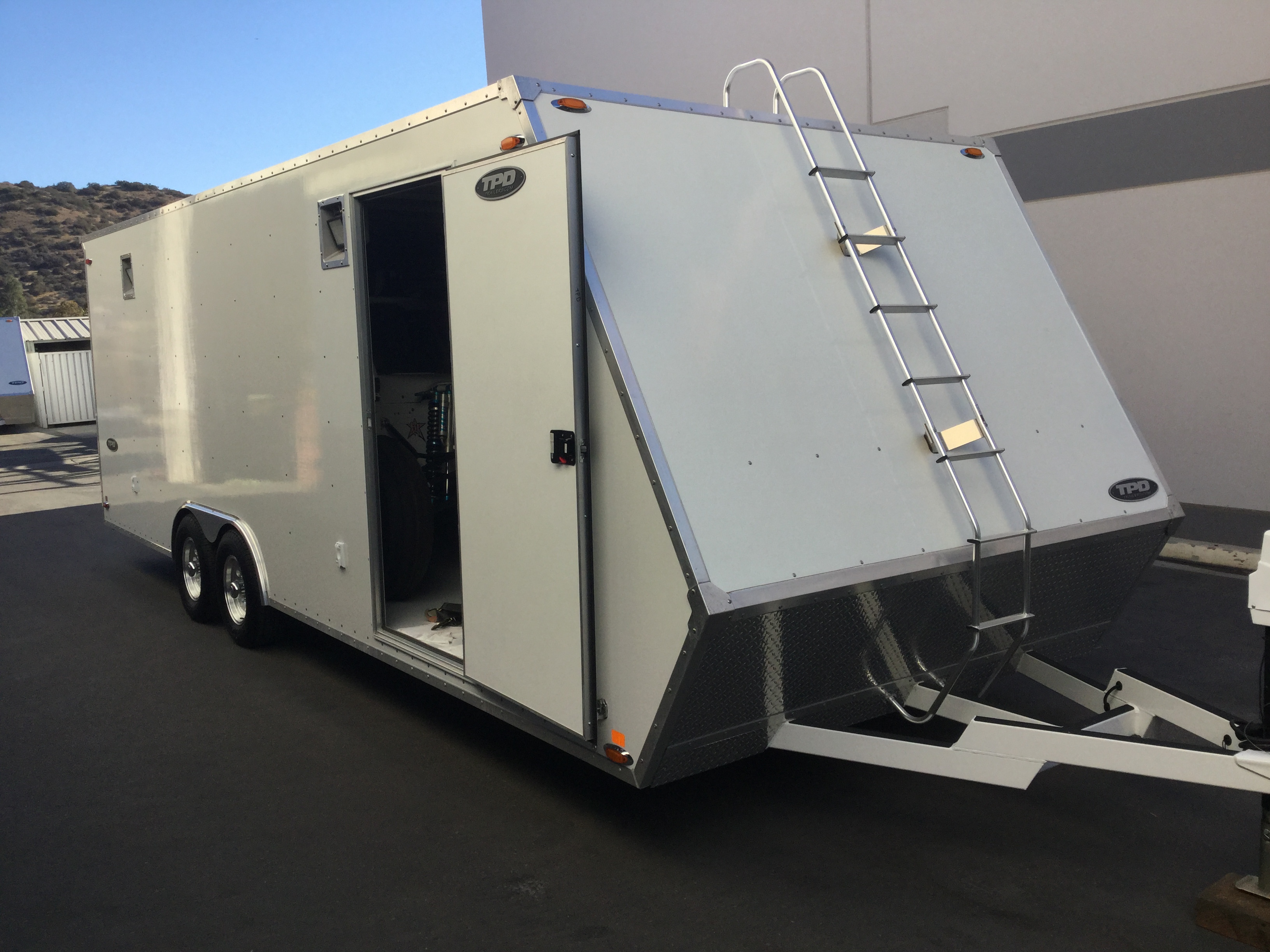 2017 CV8524T Bumper pull - TPD Trailers