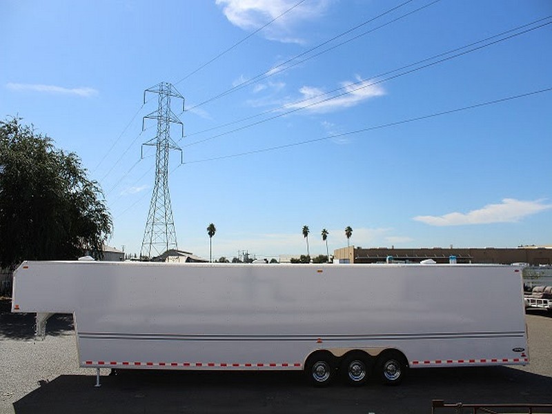 2017 CV8544TR Gooseneck - TPD Trailers